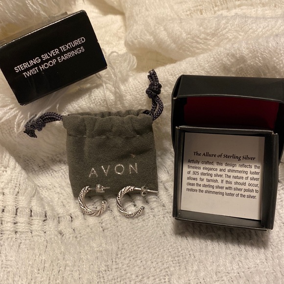 Avon | Jewelry | Avon 925 Sterling Silver Small Hoop Pierced Earrings Great Gift Idea Nwt | Poshmark